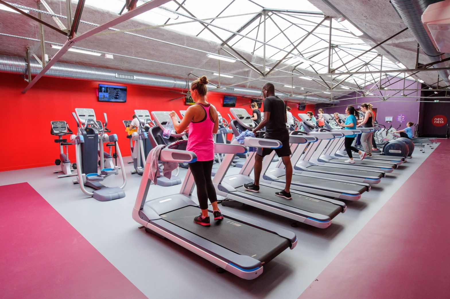 Test- Le club de sport – Mon amie chômeuse